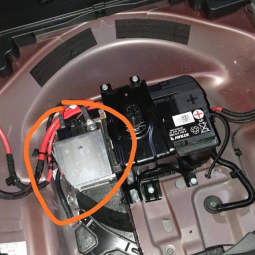 Guía de localización de la batería en un Audi A4. - alziraimport